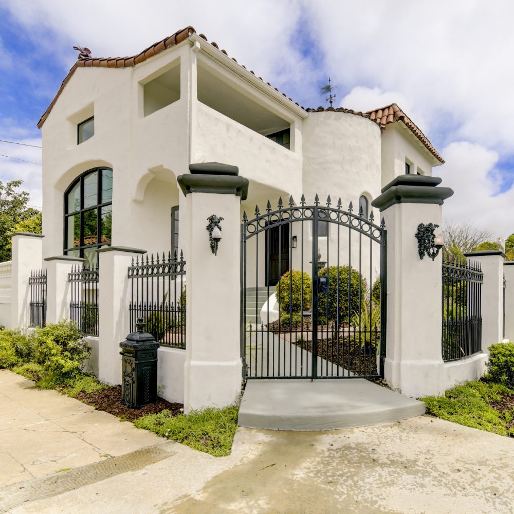 Kelly Kelson - Real Estate with Kelly Kelson