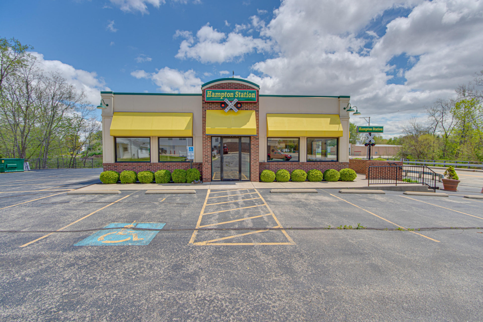 Lauren Rau - Coldwell Banker Heritage